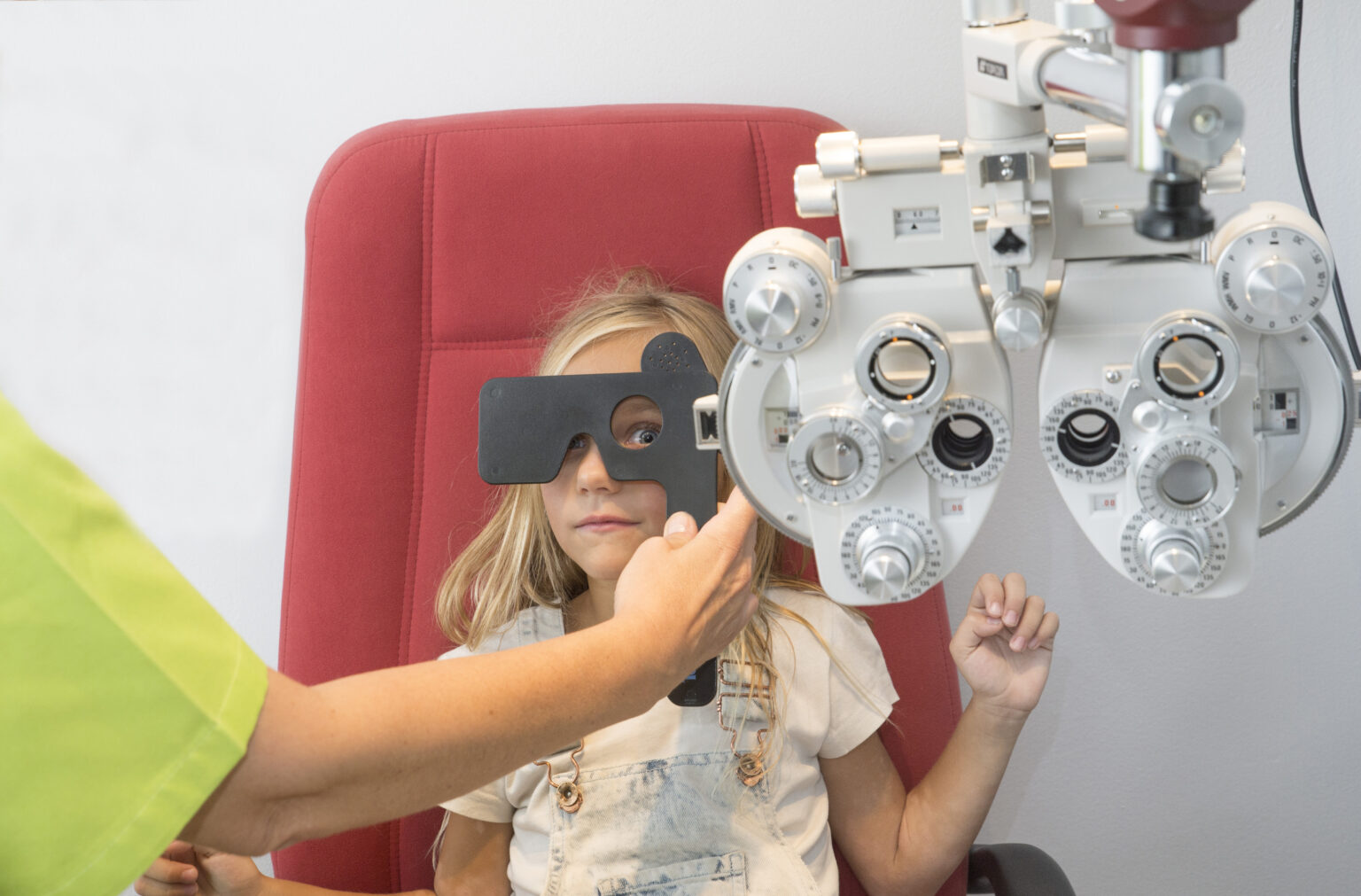 How Inadequate Lighting can Damage Students' Eyes | ScooNews