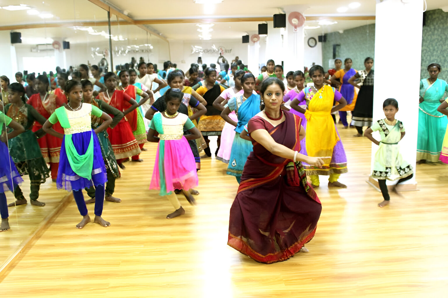 Dancing Beyond Boundaries - The Story of Krithiga Ravichandran | ScooNews